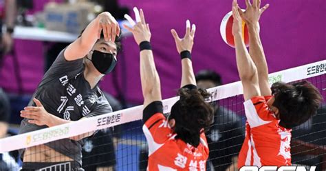 정한용이번엔 이쪽이야 사진