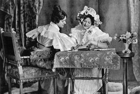 The Crowning Glory The Extravagant Hat Fashion Of The Edwardian Era S Women