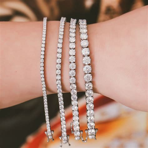 Womens Diamond Tennis Bracelet In 14k White Gold Claw Setting 2mm Def