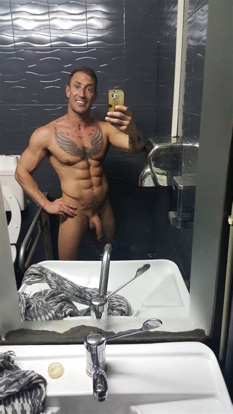 Big Cock Caught Locker Rooms Page 4 Lpsg