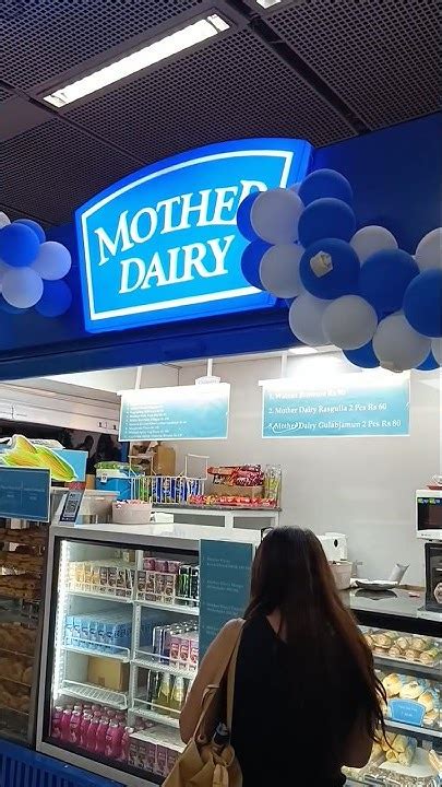 Mother Dairy Booth Metro Viral Delhi Viralshort Shortvideo Youtube