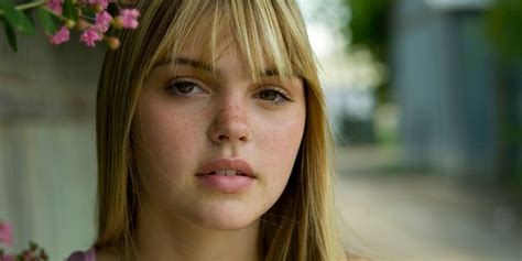 Friday Night Lights 10 Ways Julie Got Worse And Worse