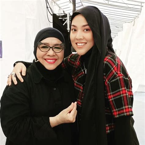 Popular Lagu ‘gadis Dan Bunga Rahimah Rahim Tampil Sihat And Bergaya