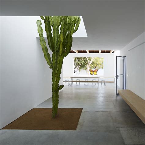 Studio Schicketanz Creates California Home With Textured Stone Walls