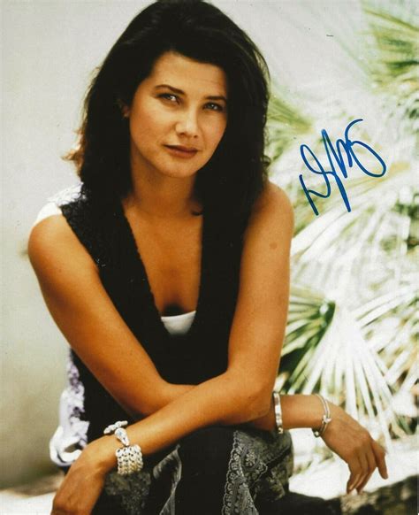 Daphne Zuniga Hot