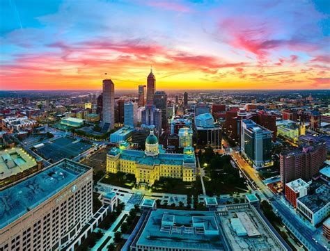 Premium Photo Panoramic Aerial Indianapolis Skyline At Sunrise With