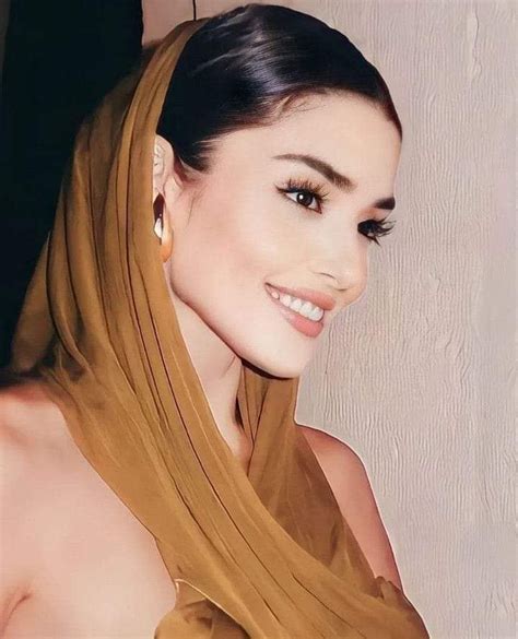 Pin On 🇹🇷 منوعات المشاهير 🇹🇷