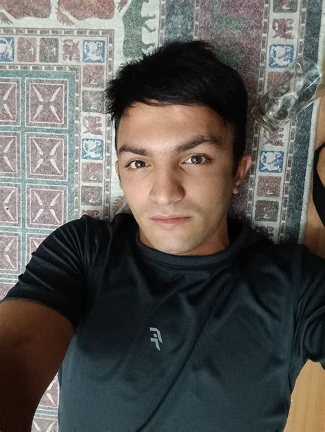 Beni Turkish Male Adult Performer In İstanbul