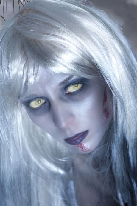 Solo Model Exposes Her Tits And Ass While Wearing Left 4 Dead Cosplay