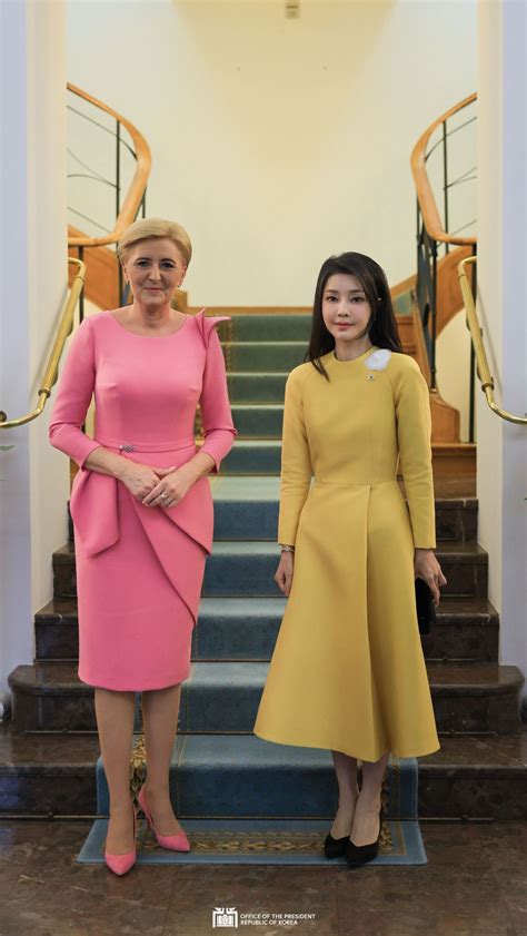 Gaya Dan Penampilan Ibu Negara Kim Keon Hee Tetap Awet Muda Di Usia 50 An