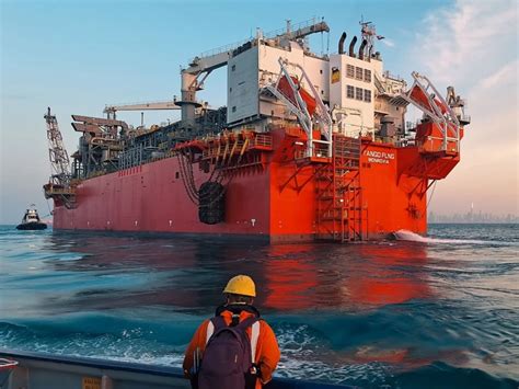 Eni Ha Avviato Lintroduzione Di Gas Nella Struttura Flng Tango