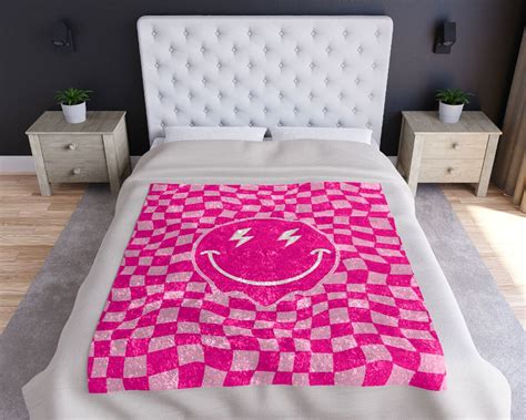 Pink Checkered Crushed Velvet Throw Blanket Happy Face Preppy Dorm