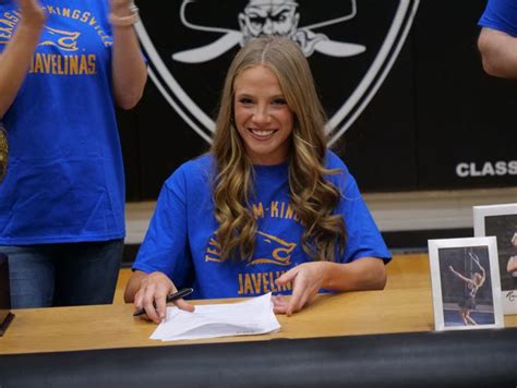 Randalls Ella Hester Signs To Play Tennis For Texas Aandm Kingsville