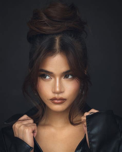 Image Of Maris Racal