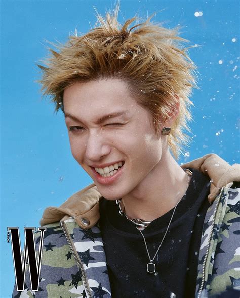 Martin Cortis Nếu Ren Honjo Debut Dưới ánh đèn K Pop