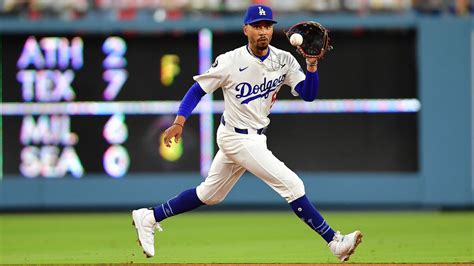 Dodgers News Mookie Betts Has Heartfelt Message For Fans Amid Struggles
