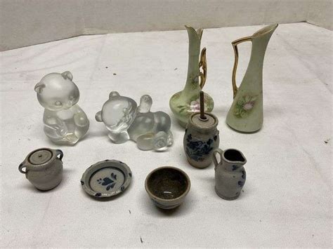 Fenton Bears Mini Pottery Set And Vases Legacy Auction Company
