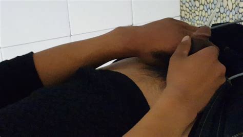 Chinese Male Pissing Spycam Mix9 Advanced Version