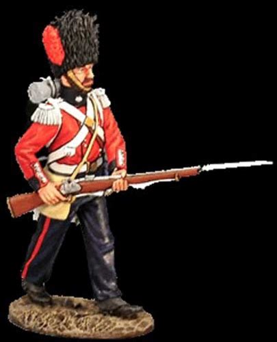 Coldstream Guardsman Advancing Crw027