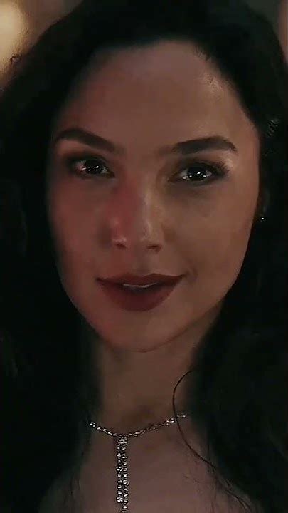 Wonder Woman Gal Gadot Edit Rednotice Sarahblack Netflix Youtube