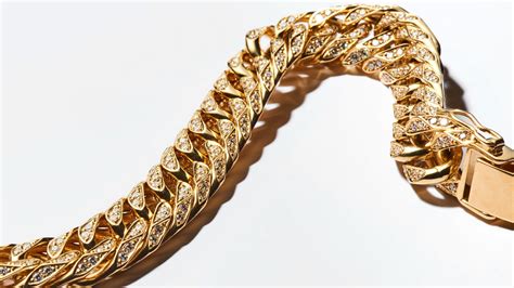 Gold Chain Wallpapers 4k Hd Backgrounds On Wallpaperbat