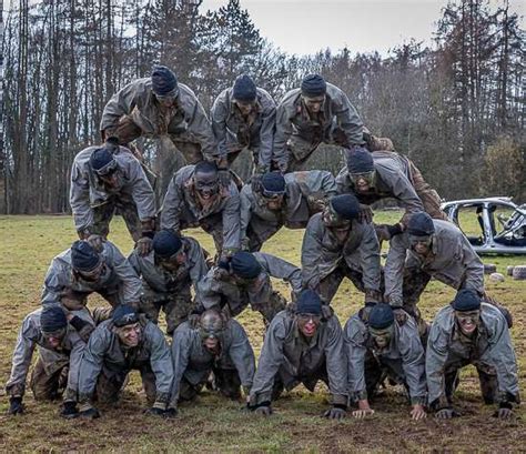 Instruction De Base Armée Luxembourgeoise Luxembourg