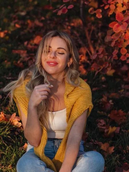 Throne Sandra Wishlist Throne Sandra Wishlist