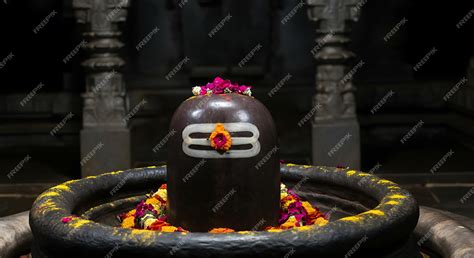Shiva Linga Om Namah Shivaya Premium Ai Generated Image