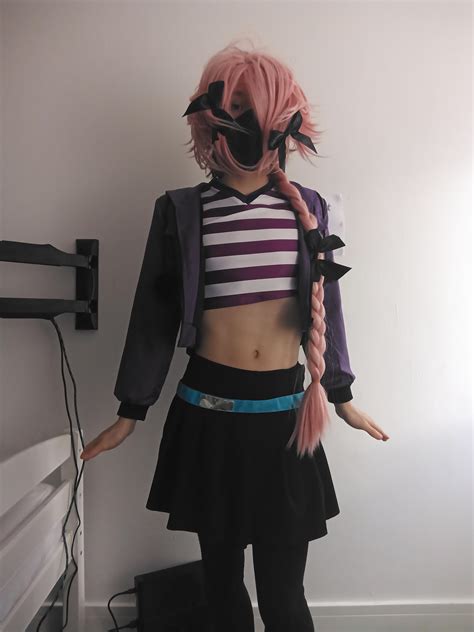 How Do I Look As Astolfo