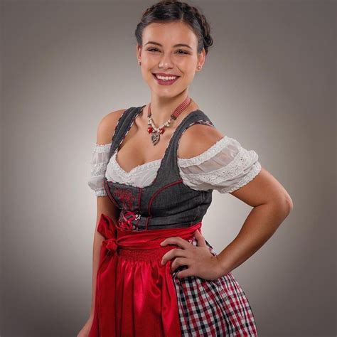 Dirndl Rdirndls