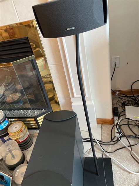 Bose Acoustimass Module And 2 Speakers