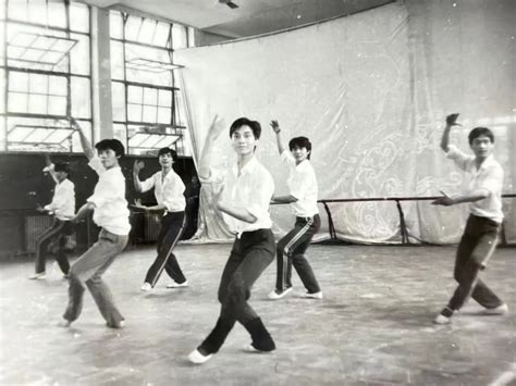 四海星辰｜许文飙：从黄龙洞 魔鬼训练”起步， 法拉利大叔”的45年舞蹈坚守 浙艺要闻 浙江艺术职业学院
