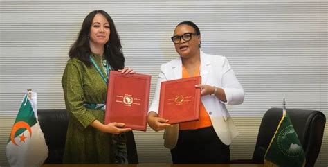 Mrs Mansouri Signs Memorandum Of Understanding On The Implementation Of Algerias Financial