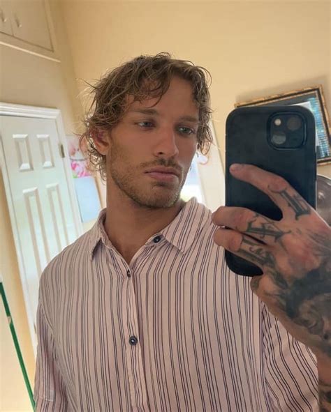 Carson Barry Bio Age Height Net Worth Facts Nationality