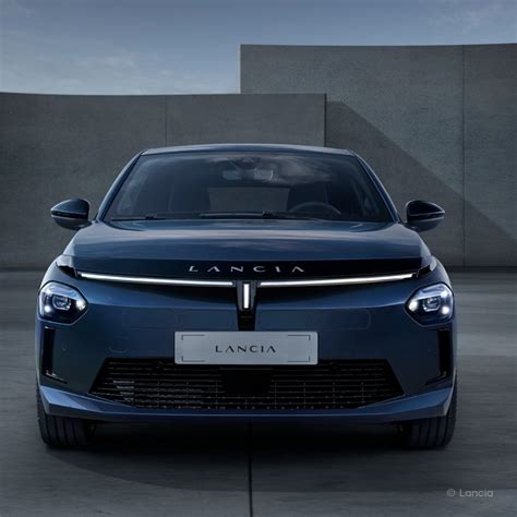 Plexiglas Pmma Automotive Automotivedesign Injectionmolding Polymer Plexiglas® Molding