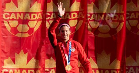 Canada Goalkeeper Stephanie Labbe Surprises By Announcing Retirement