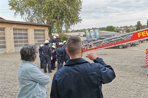 Barbara Eckes Besucht Übungsdienst Der Frankenberger Feuerwehr