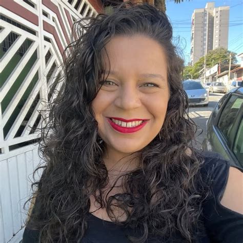 Carol Ferreira Carolferreira92 • Threads Say More