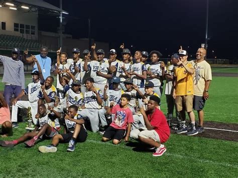 Justin Prinstein Strengthens Detroits Youth Through Baseball