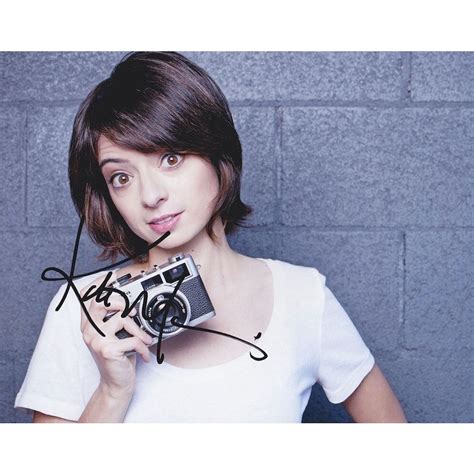Kate Micucci Raising Hope The Big Bang Theory Star Kate Micucci In