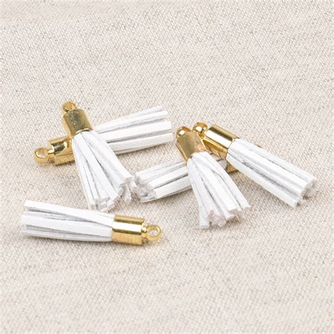 Mini Tassels 6 Pieces White Stephanoise Groves And Banks