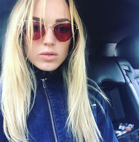 Caity Lotz Caitylotz On X Legende