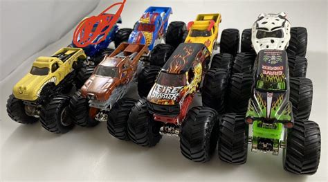 Hot Wheels Monster Jams Truck Lot 7 Diecast Assorted Grave Digger Fire