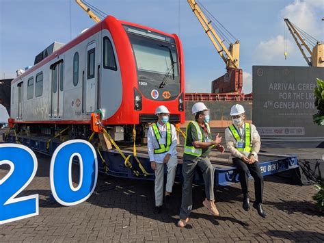 Look 4th Generation Lrt Cars Arrive In Ph Inquirer News