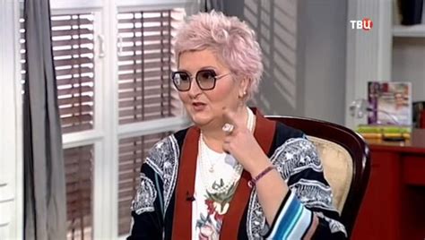Смотреть "Мой герой. Олег Рой" онлайн. Ток-шоу - eTVnet