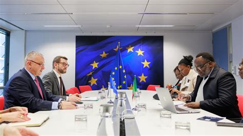 Connecting Africa By Satellite Democratic Digital Infrastructure And