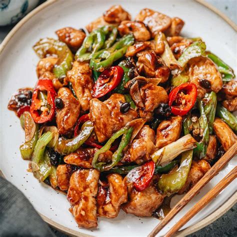 Authentic Hunan Chicken Recipe Bold And Spicy 20 Minute Stir Fry Woks