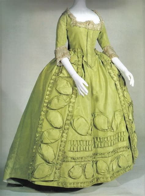 43 Ideas De Historia De La Moda Historia De La Moda Moda Vestidos De época
