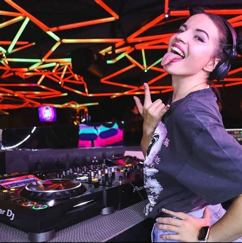 Hex Discover Nightlife Around You