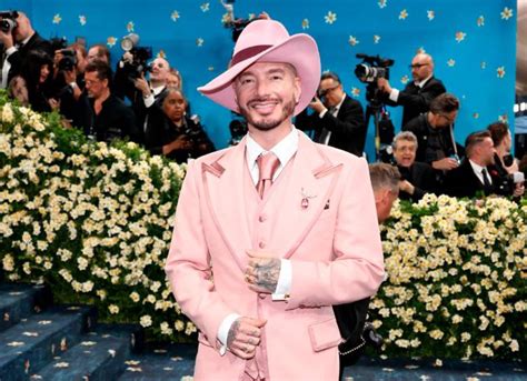 Colombia Presente En La Met Gala 2025 Con J Balvin Shakira Y Maluma